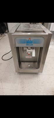 Taylor 152-12 Soft Serve Ice Cream Machine – Countertop, Single Flavor ...