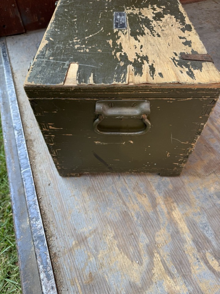 WWII U.S. Army Signal Corps Chest CH-158 – Vintage Military Storage ...