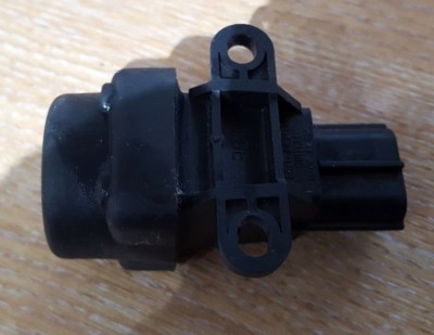 Range Rover P38 INERTIA SWITCH GENUINE PART WQT100030L | eBay