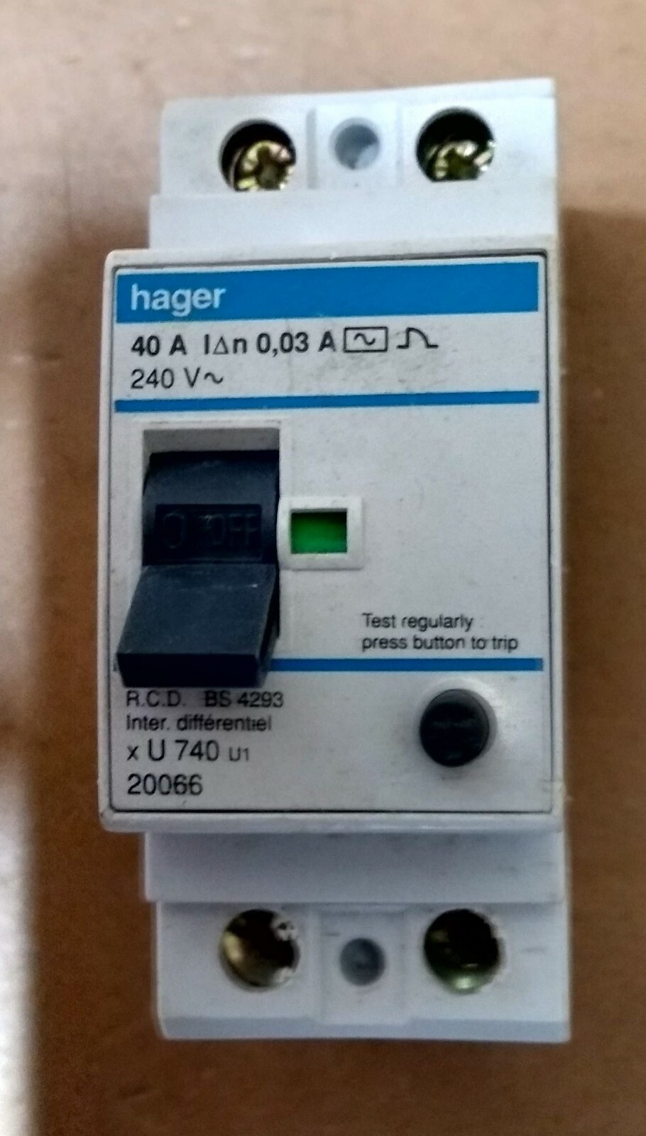 HAGER RCD / RCCB's 30mA. 63A, 40A ! All Live Tested ! U740 u1, U762 u1 ...