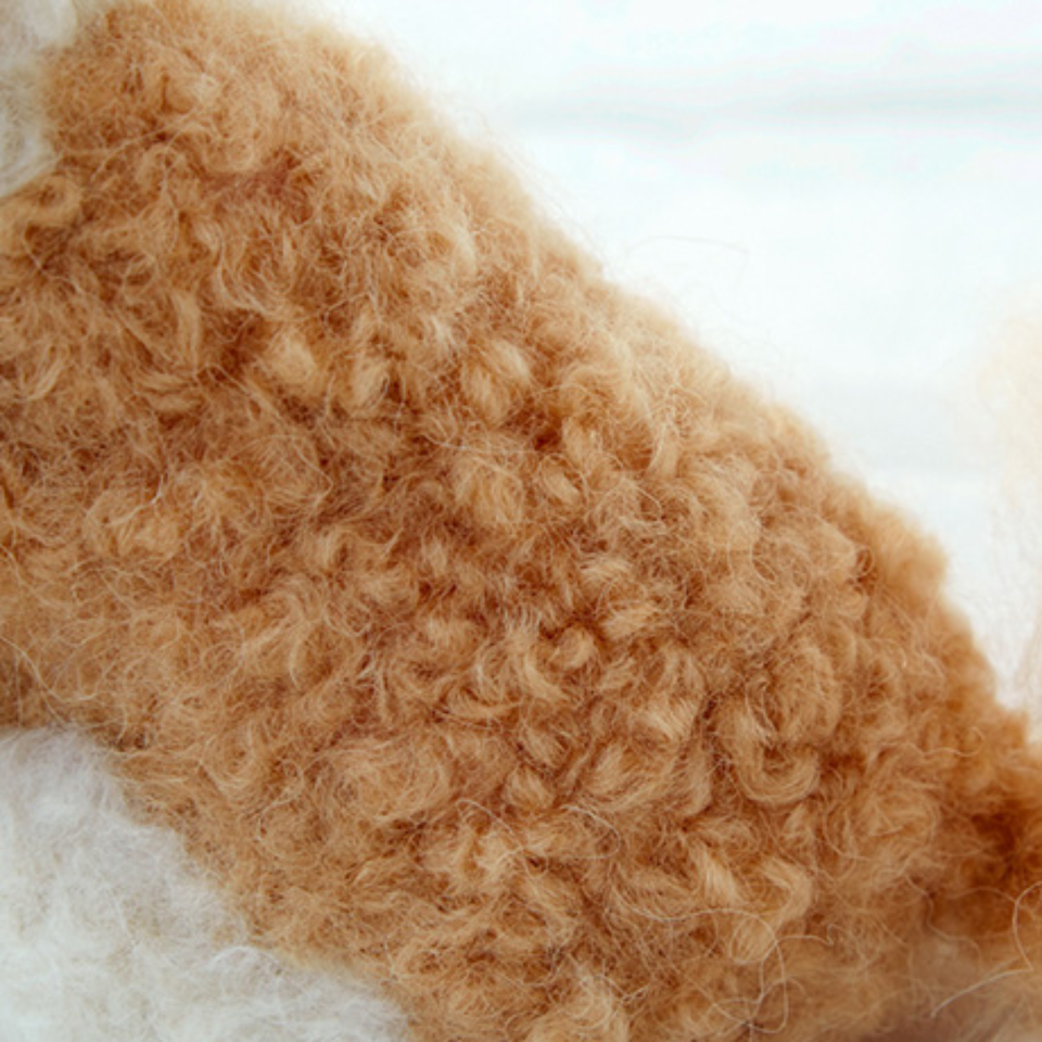 Hamanaka Realistic Curly Wool for Needle Felting, Natural Curly Wavy ...
