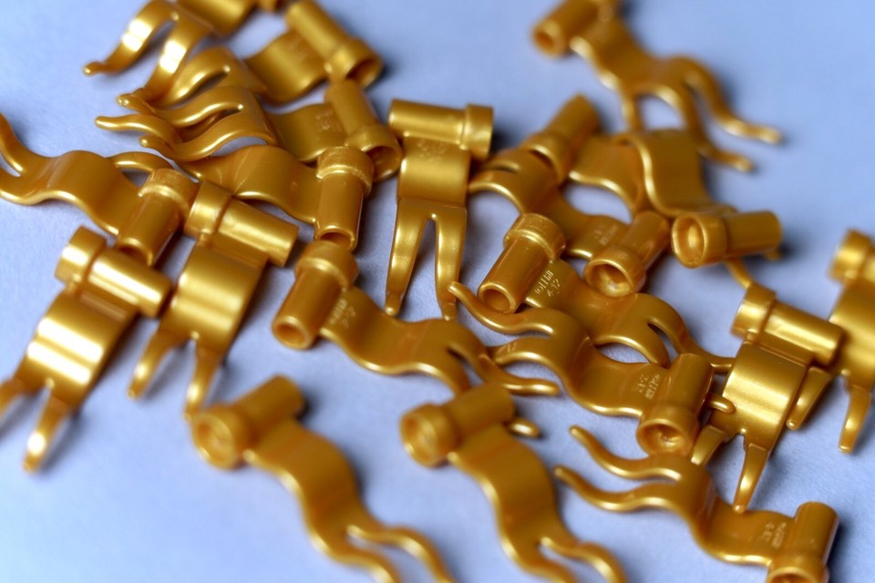 20 pc LEGO Pearl Gold Flag - New Castle Streamer 1x4 Pieces Medieval | eBay