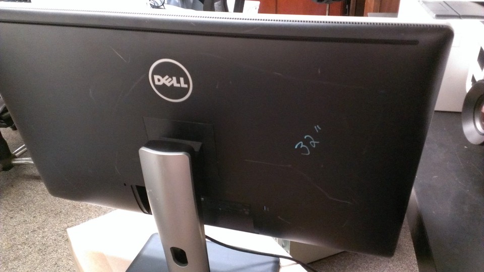 Dell Ultrasharp 32" UP3216Q UHD 4k 3840 x 2160 Monitor w/ Stand & Power ...