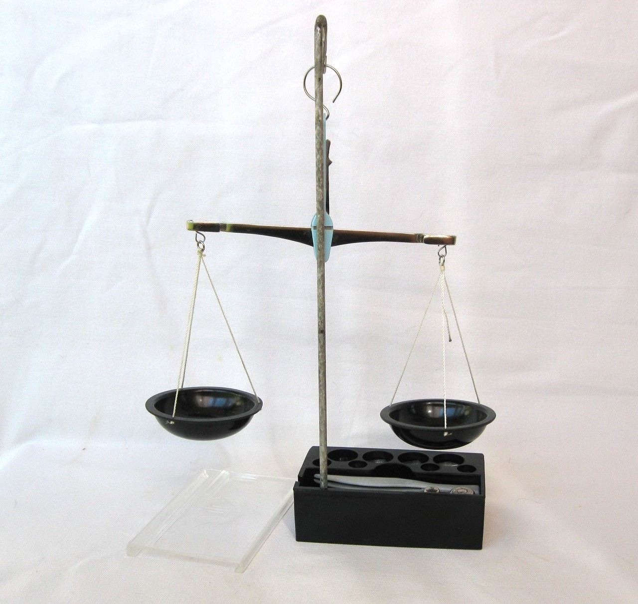 Vintage Scale Balance w/ weights up to 20 grams Home Apothecary Russia ...