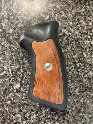RUGER facrory GP100 GRIPS | eBay