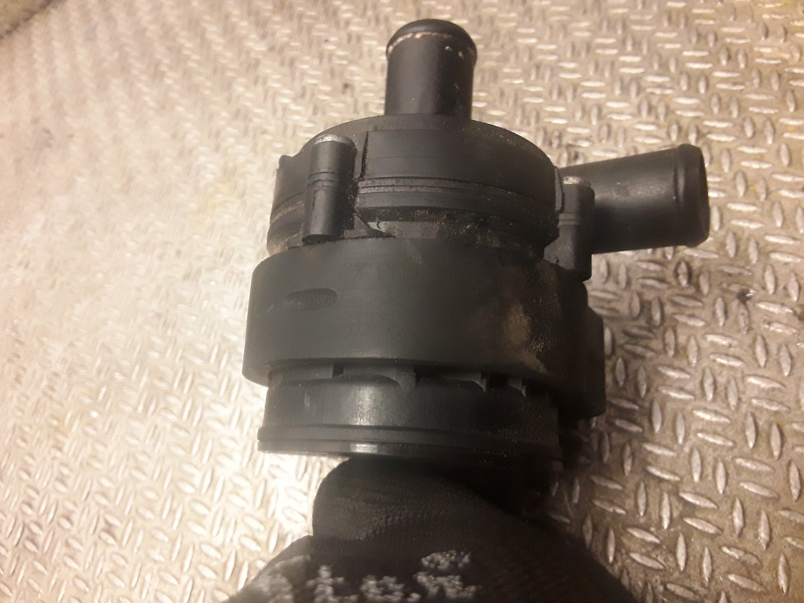 MERCEDES WATER CIRCULATION PUMP E W211 CLS W219 R W251 ML W164 A ...