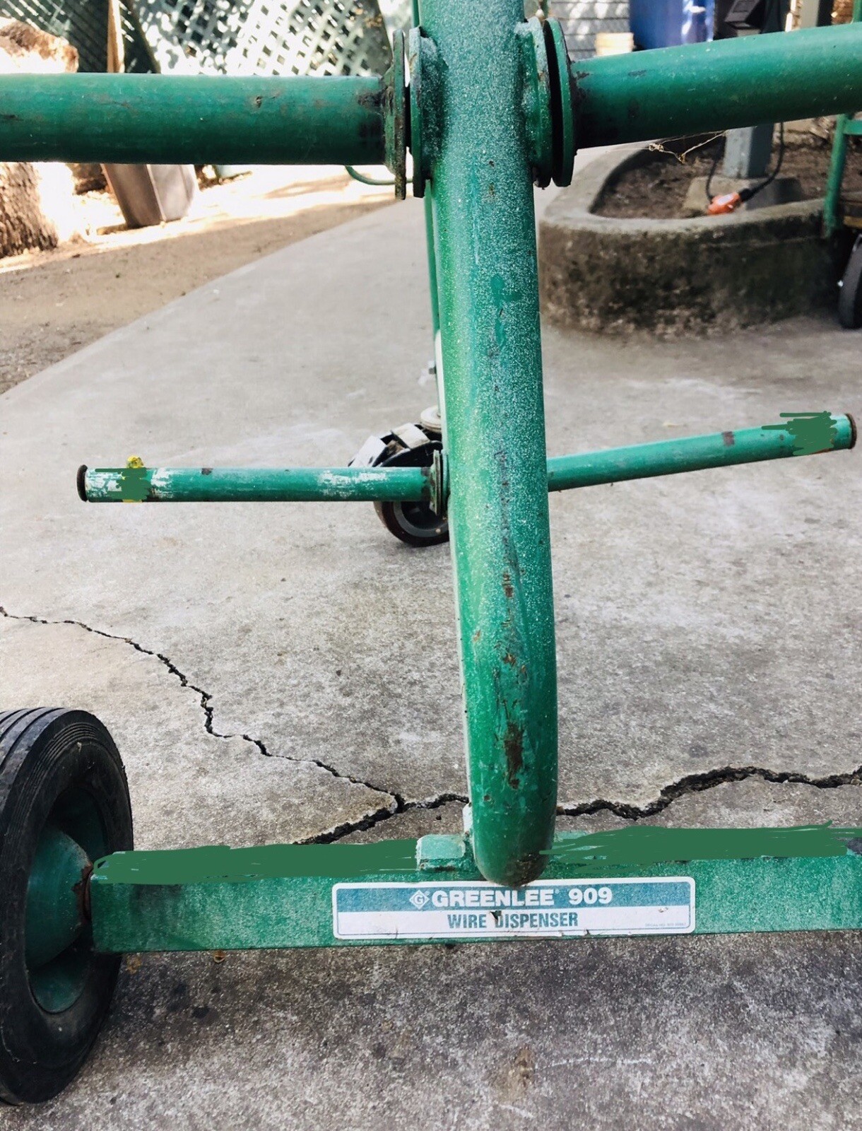 GREENLEE 909 Steel Welded Frame 6 Spindle Wire Dispenser Caddy 39”-30 ...