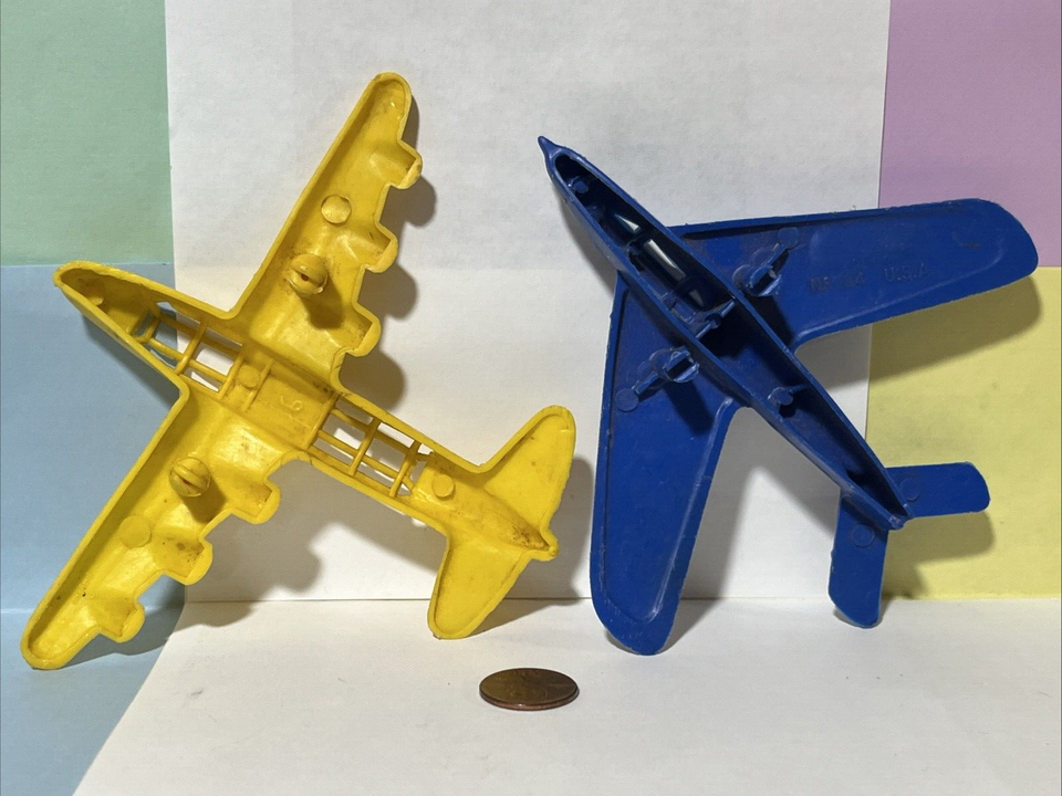 Soldiers planes military ring hands plastic play set figures MPC Marx ...