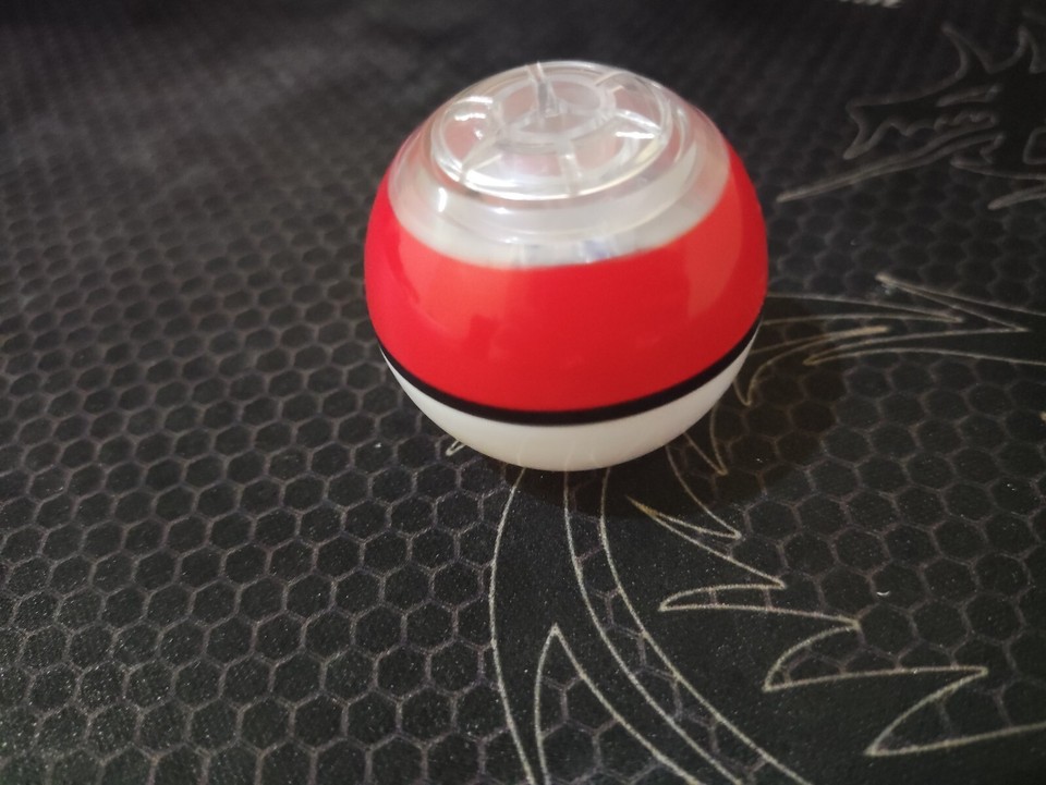 Pokemon pokeball Fidget Spinner choki-choki Indonesia official promo ...