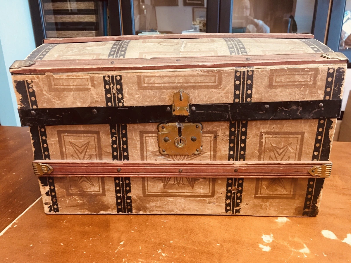 Wood Doll Trunk