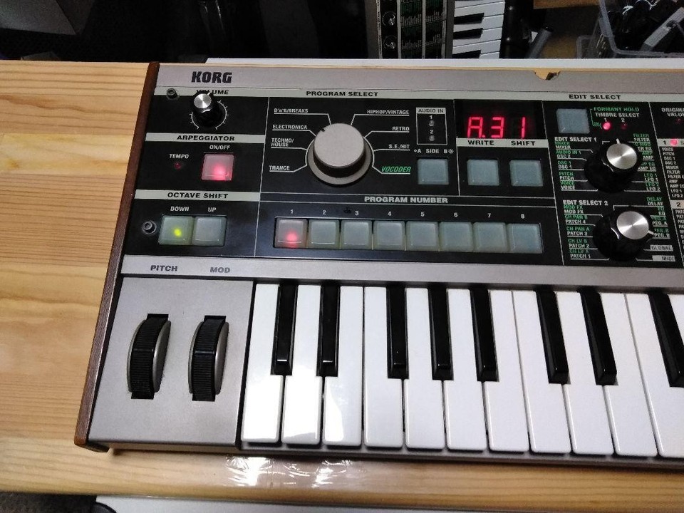 Korg MICROKORG 37 Keys Analog Modeling Synthesizer Good Tested ...