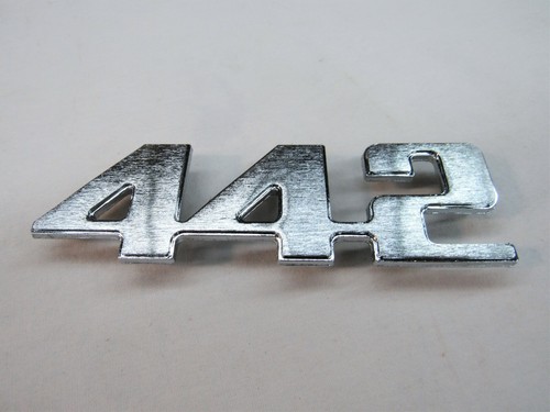 NOS 1974-75 Olds Cutlass 442 Rear Deck Trunk Lid Name Plate Emblem GM ...
