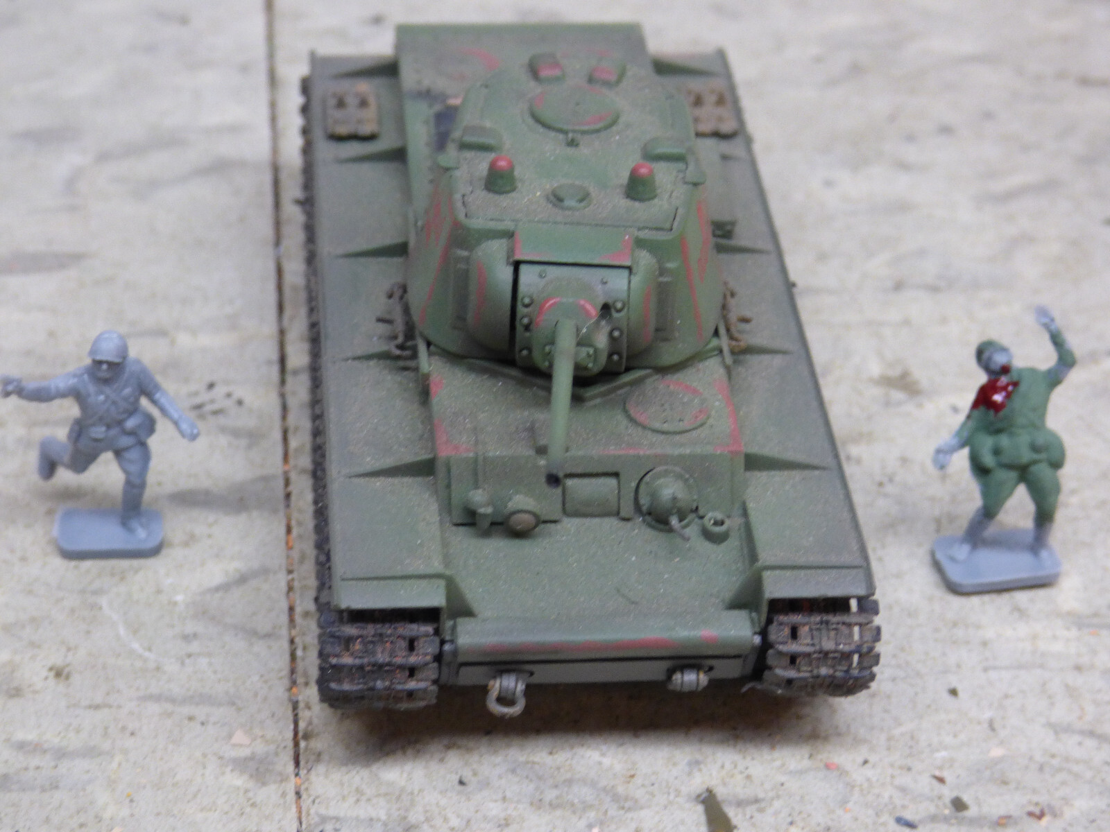 MRC Easy Model Minitanks WWII Russian KV-1 Tank & Airfix Soldiers Lot ...