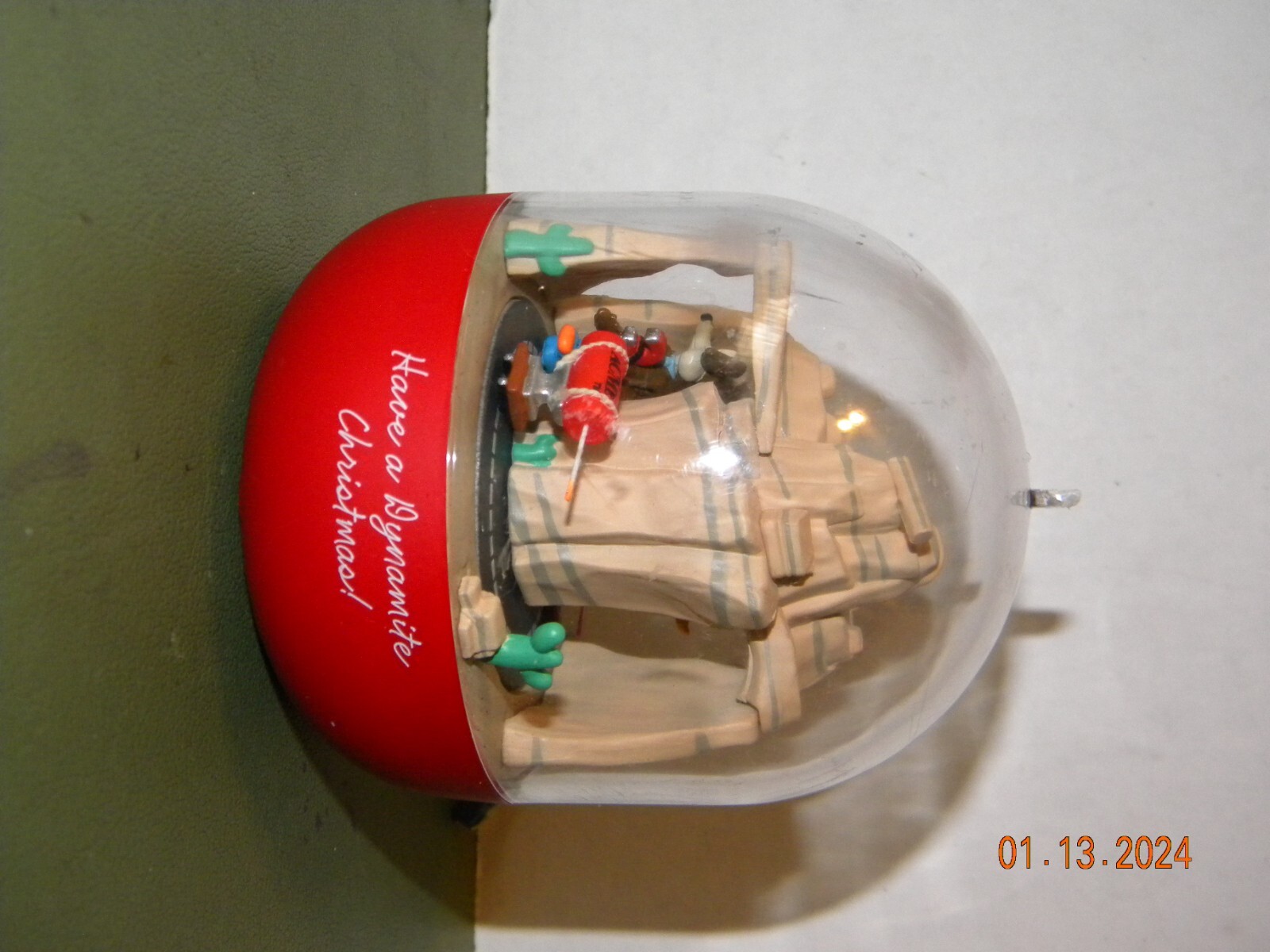 Hallmark Road runner and Wile E Coyote Magic ornament Have a Dynamite ...