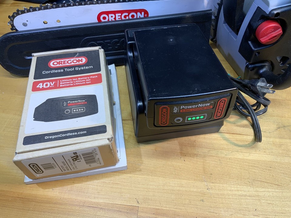 Oregon CS300 572627 16”Self-Sharpening Chainsaw, 2 Batteries, Charger ...