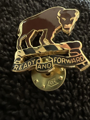 US Army 10th Cavalry (Right) Unit Crest (Ready And Forward) Buffalo ...