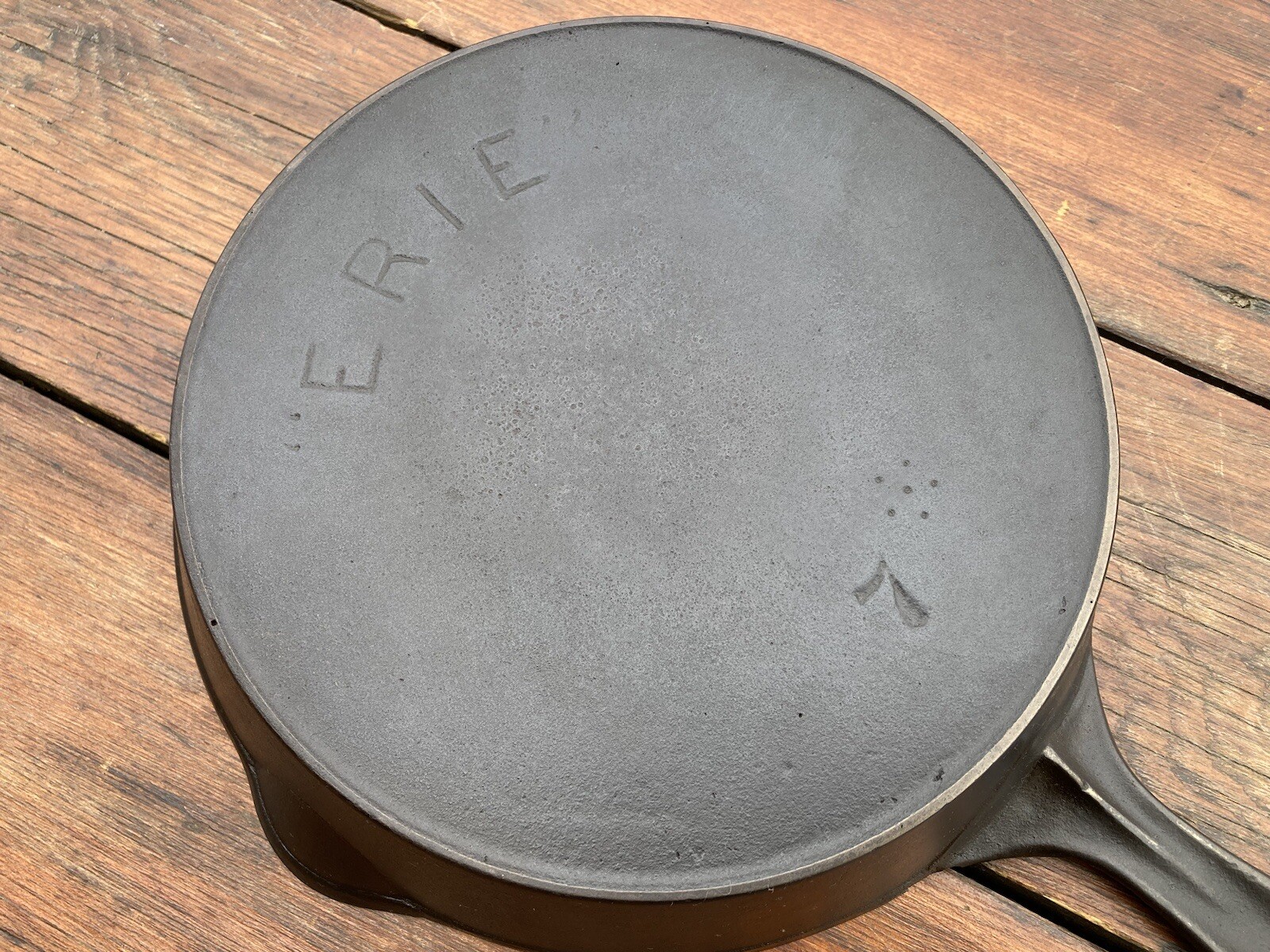 Pre Griswold Erie #7 Cast Iron Skillet with 6 Dot Maker’s Mark | eBay