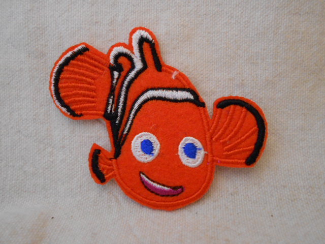 FINDING NEMO DORY NEW EMBROIDERED IRON ON NAME PATCH TAG | eBay