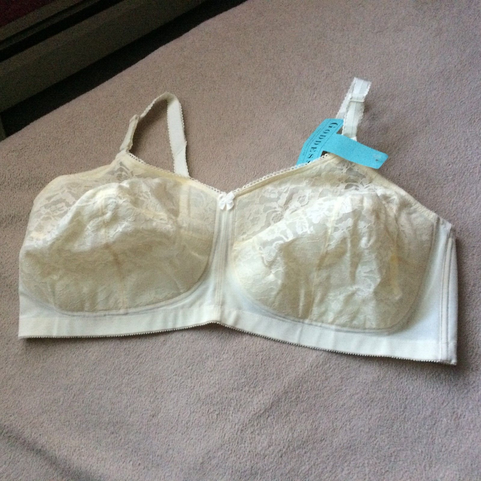 Goddess BBW 52DD Ivory Vintage Full Coverage Lace S… - Gem