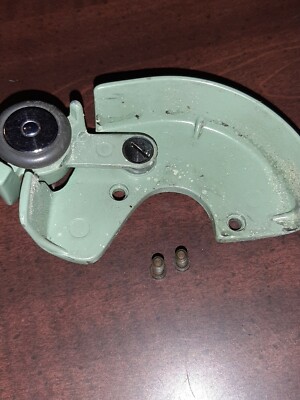 Singer 185J Bobbin Winder & Belt Guard | eBay