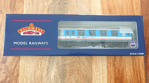 Bachmann Branch-Line 39-082A BR Mk1 Brake/Corridor BSK Coach NETWORK ...