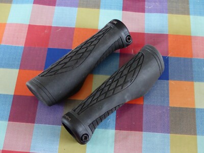 NEW Whyte ergonomic lock-on mountain bike MTB handlebar grips Black 3 ...