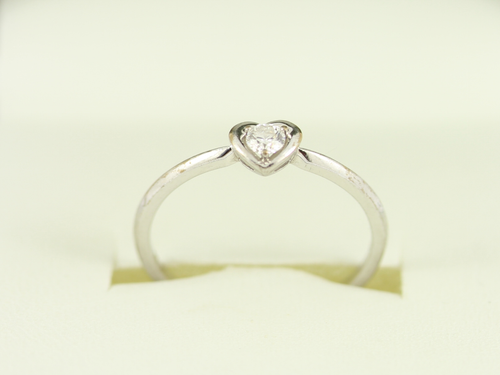 Rox Diamond Solitaire Heart Ring 9ct White Gold Ladies Size M 375 1.2g ...