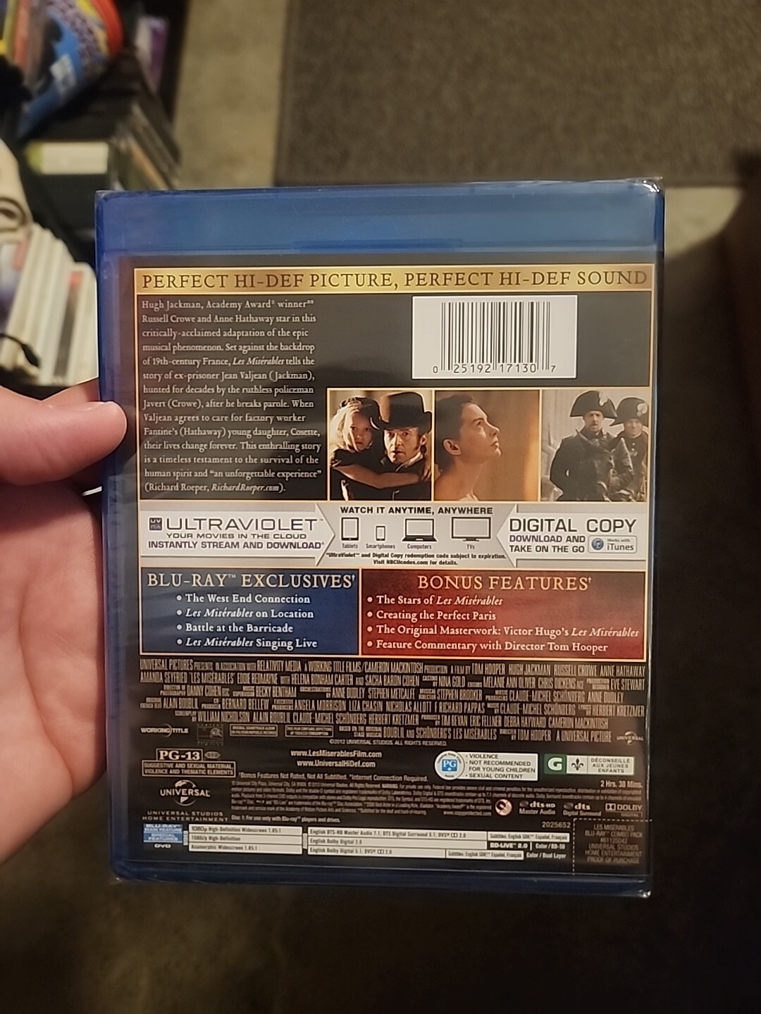 Les Misérables (Blu-ray/DVD, 2013, 2-Disc Set, Includes Digital Copy ...