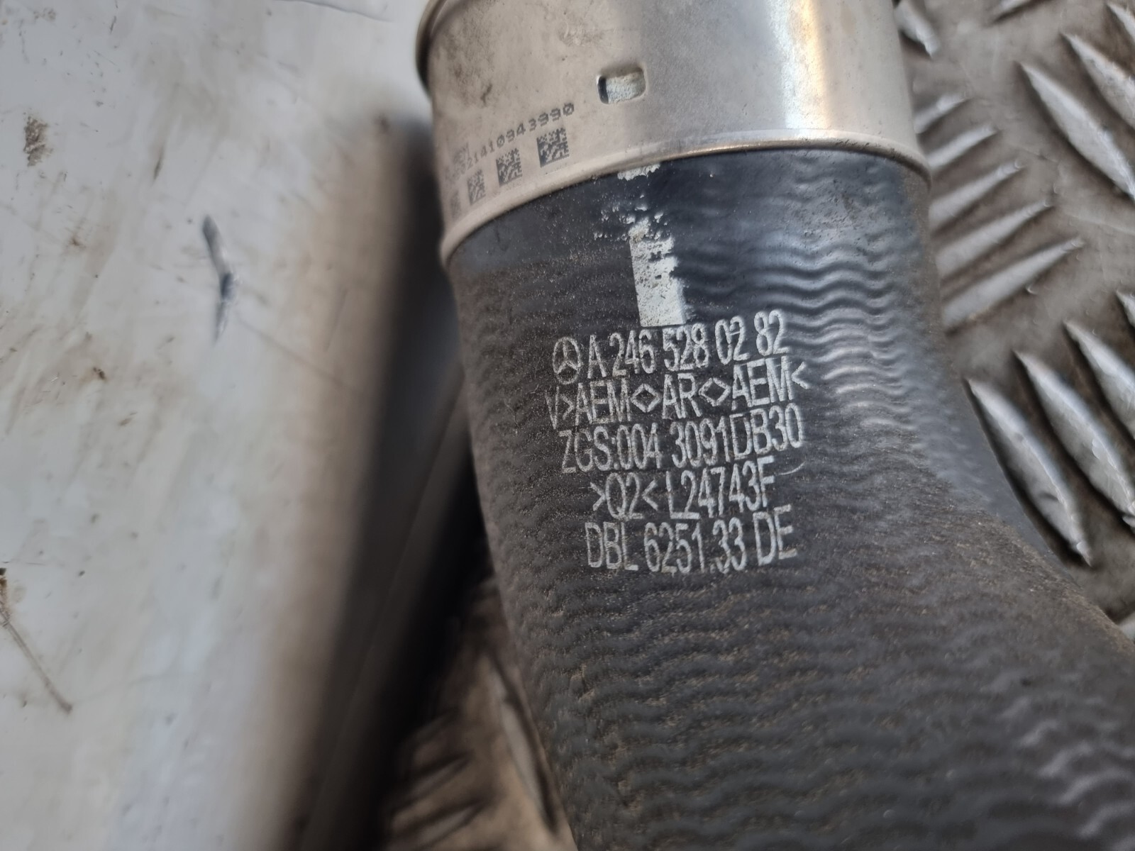 MERCEDES B200 TURBOCHARGED AIR HOSE A2465280282 W246 B CLASS 2013 | eBay