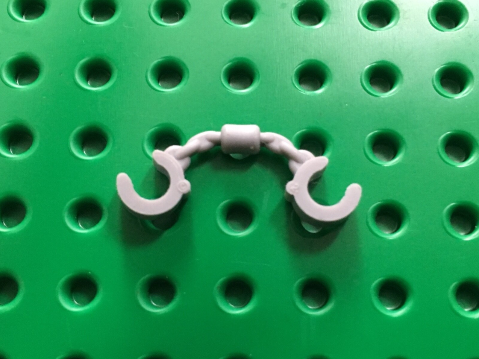 LEGO THE BATMAN MOVIE SERIES - HANDCUFFS FOR THE ARKHAM ASYLUM JOKER ...