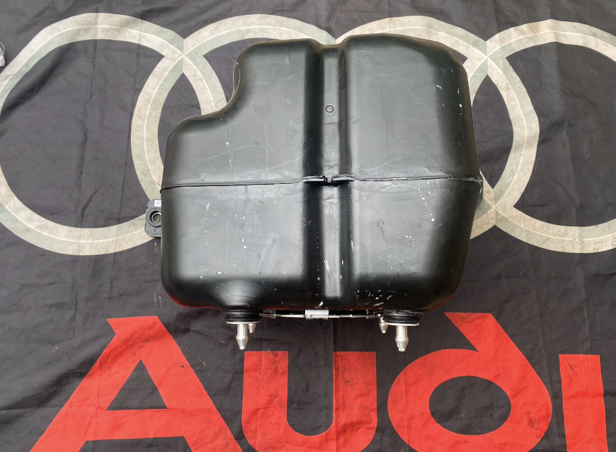 Audi A8 D4 4H 14-17 SCR AdBlue Fuel Reduction agent Container Tank ...