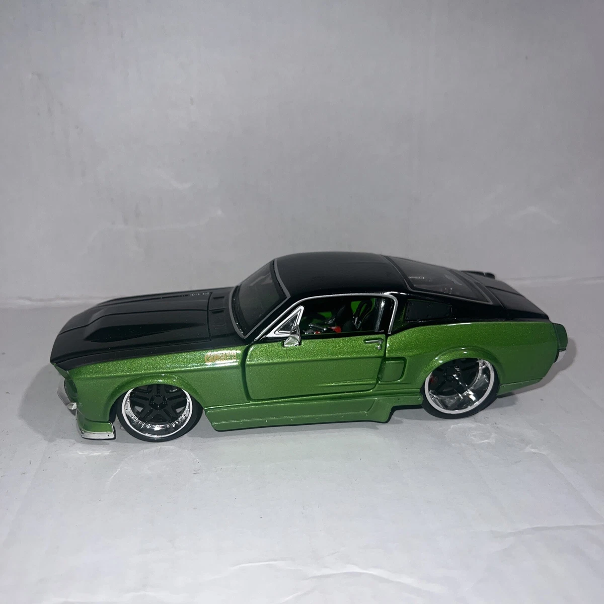 Mustang Candy Apple Green