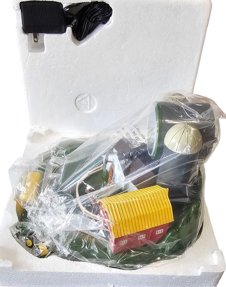 NEW John Deere Electrical Alarm Clock, Farm House, Barn With Tractor ...