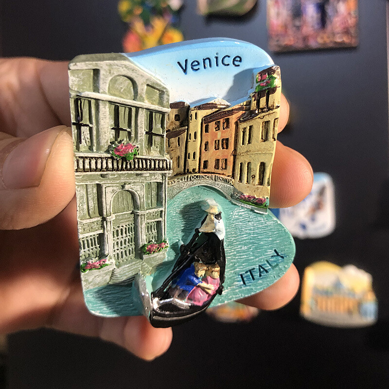 Vintage Style Fridge Magnets to Celebrate Iconic Cities and Sights in ...