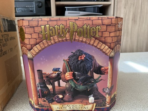 Harry Potter Hagrid's New Arrival Limited Edition Statue #3249 of 5000 ...