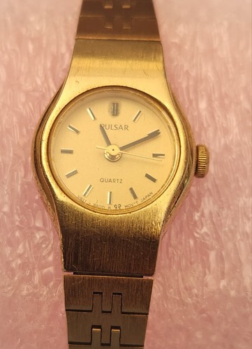 Pulsar Watch Women 17mm Gold Tone Black Dial V811-0650 6.75" | eBay
