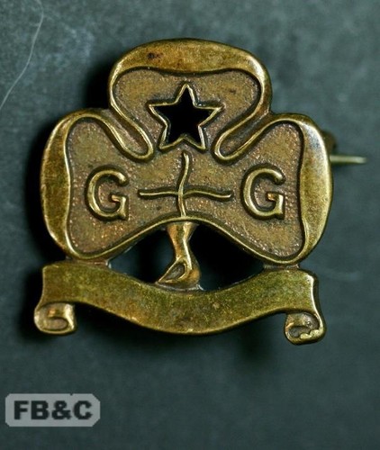 Brass Girl Guides Trefoil Promise Badge - British | eBay