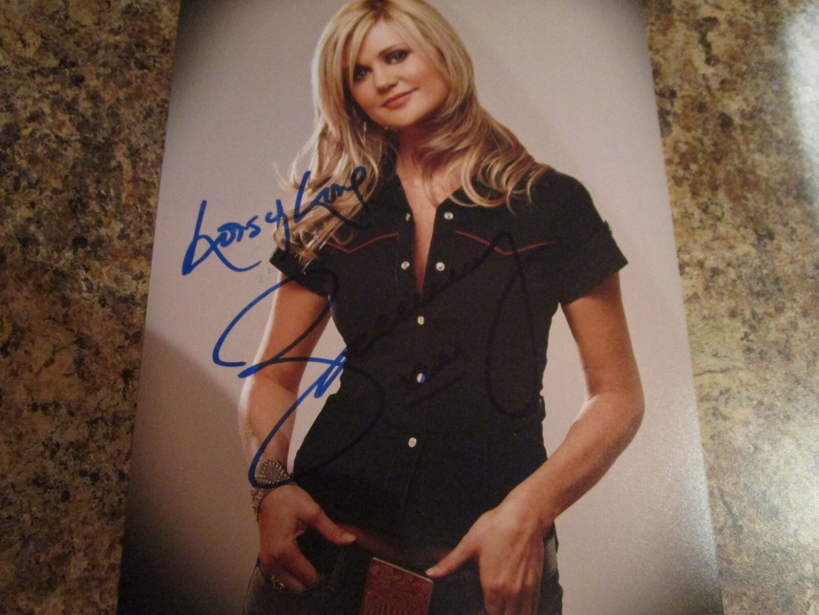 BEVERLEY MAHOOD LACE CANADIAN COUNTRY MUSIC STAR AUTOGRAPHED 8 X 10 ...
