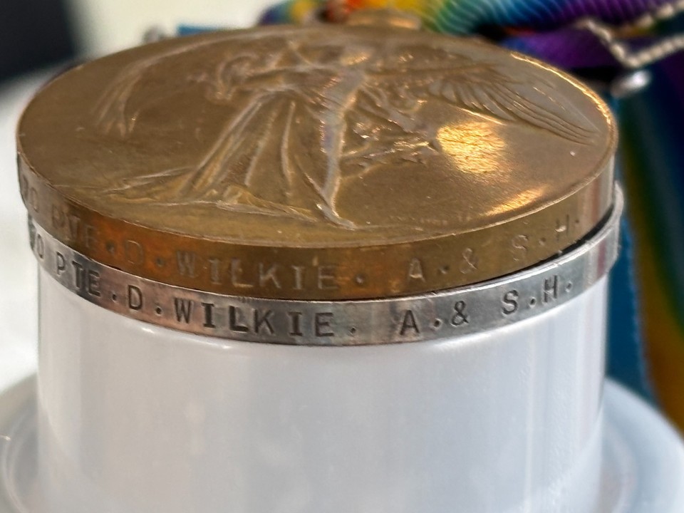 WWI Medal Pair. Daniel Wilkie, Argyll & Sutherland H, Military Medal ...