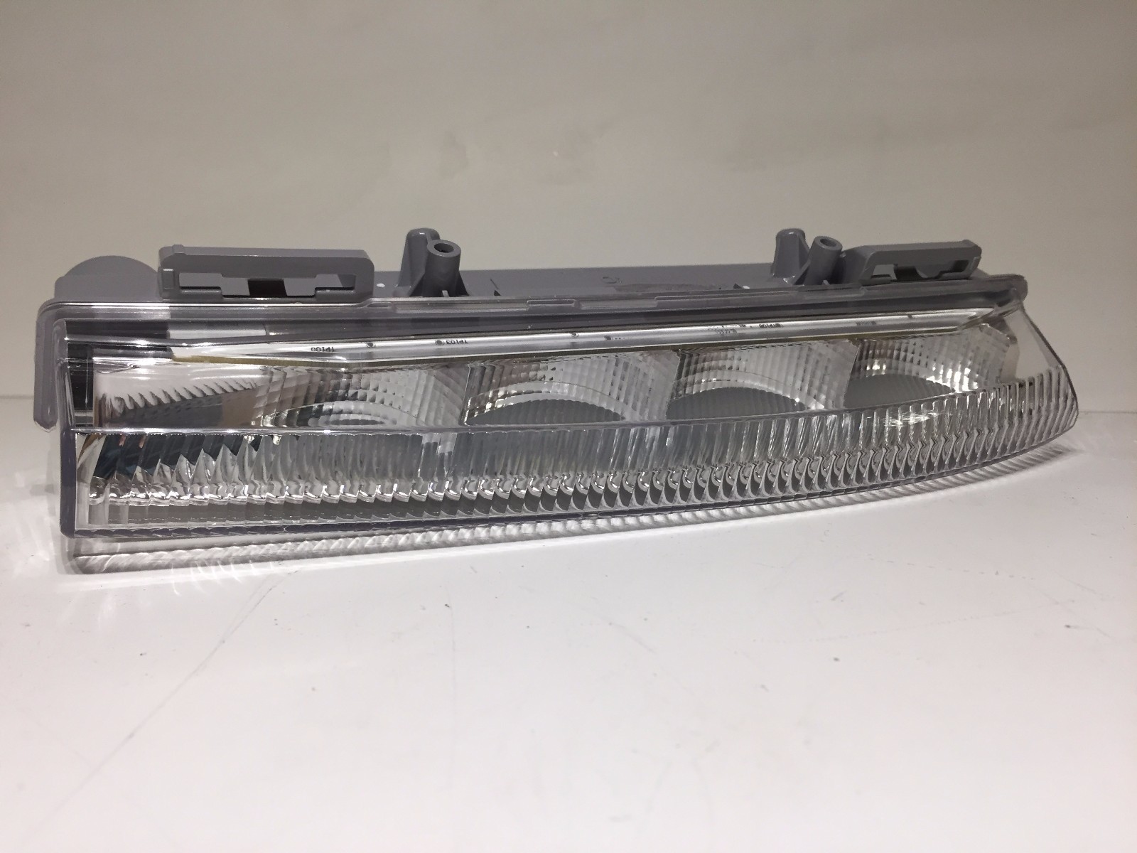 Mercedes Front Left Daytime Running Fog Light LED OEM ULO 2049068900/ ...