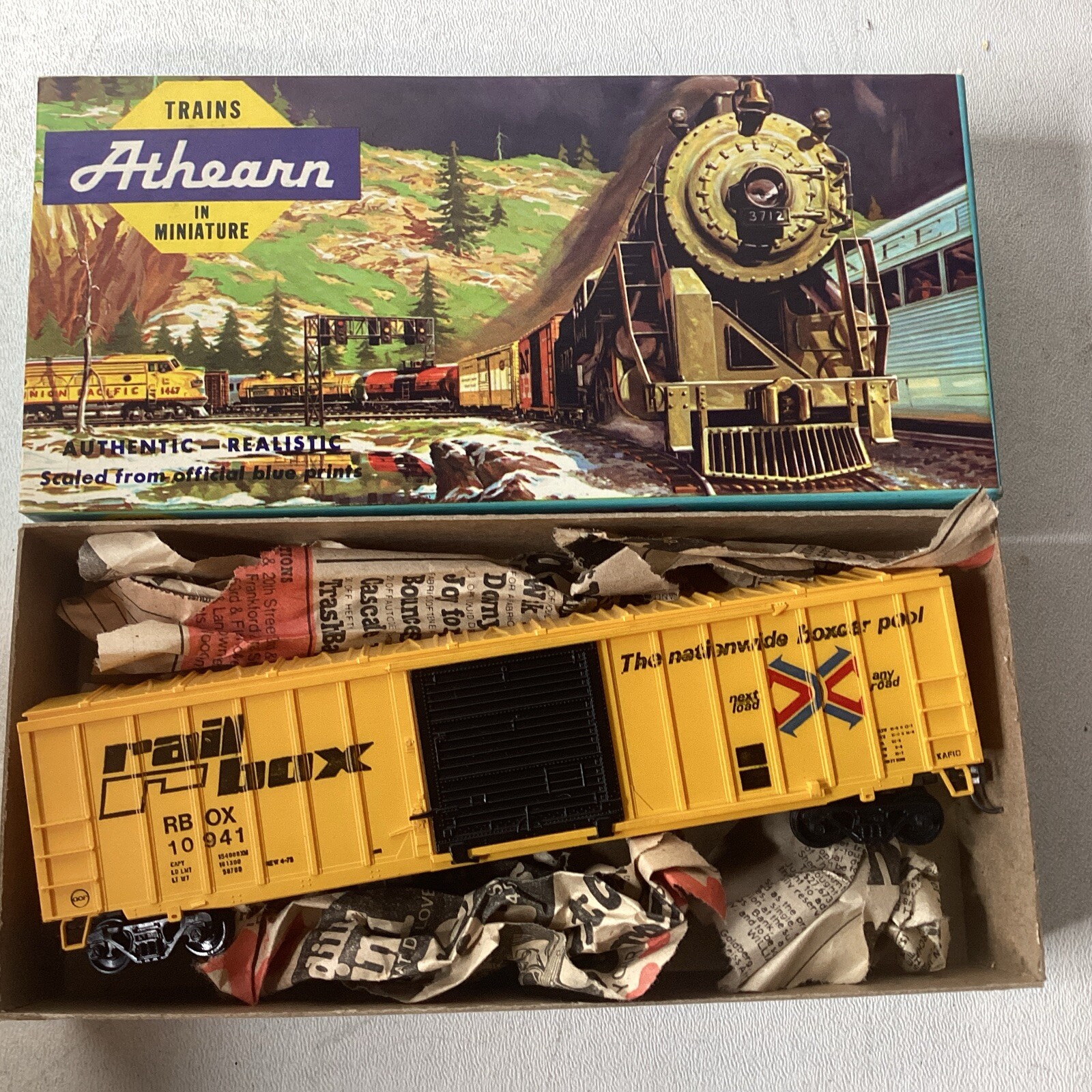 HO scale Athearn Railbox RBOX 50' ACF sliding door box car train MW KD ...