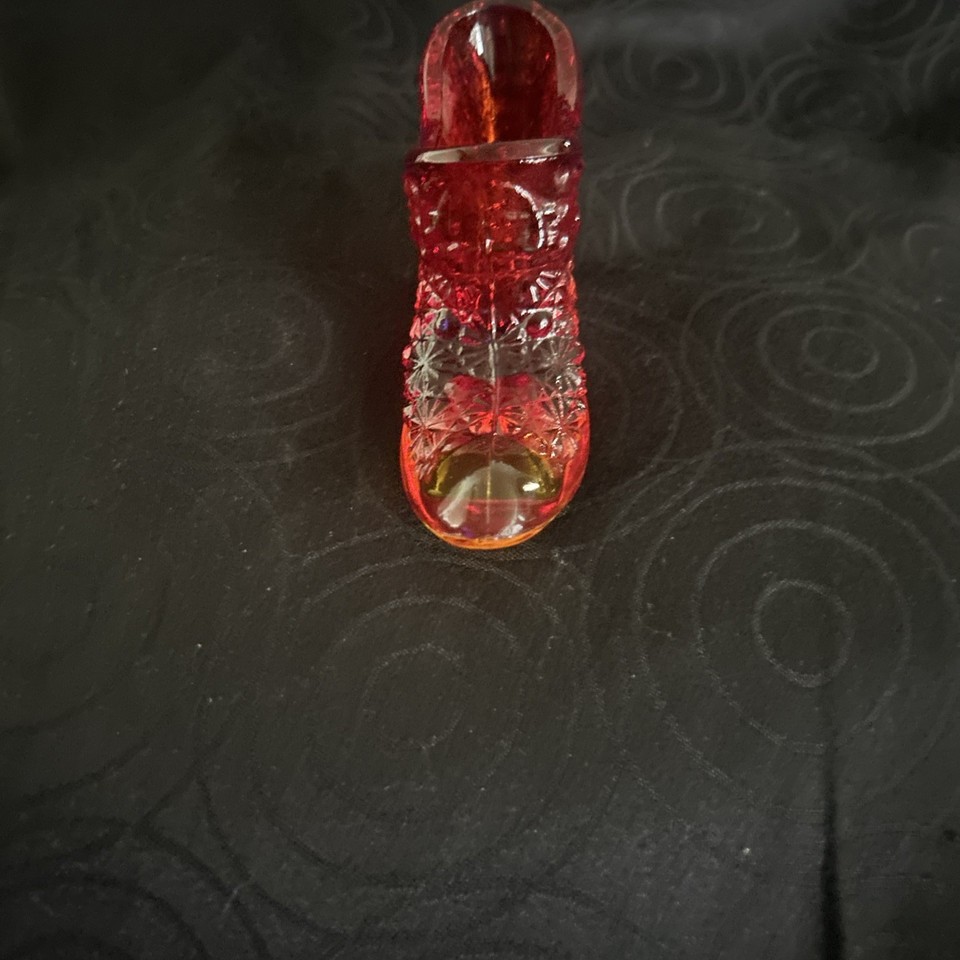 1950-60 Fenton Daisy & Button UV Reactive Amberina Glass Shoe approx. 6 ...