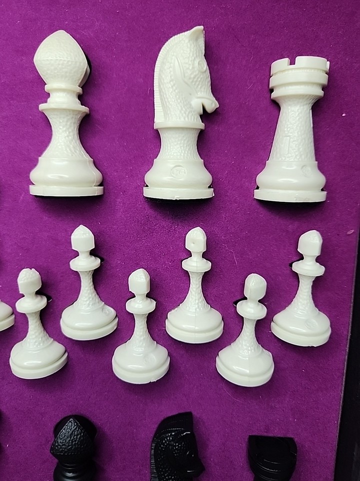 Vintage MCM Chess Set Classic Games Collectors Set Edition III ...