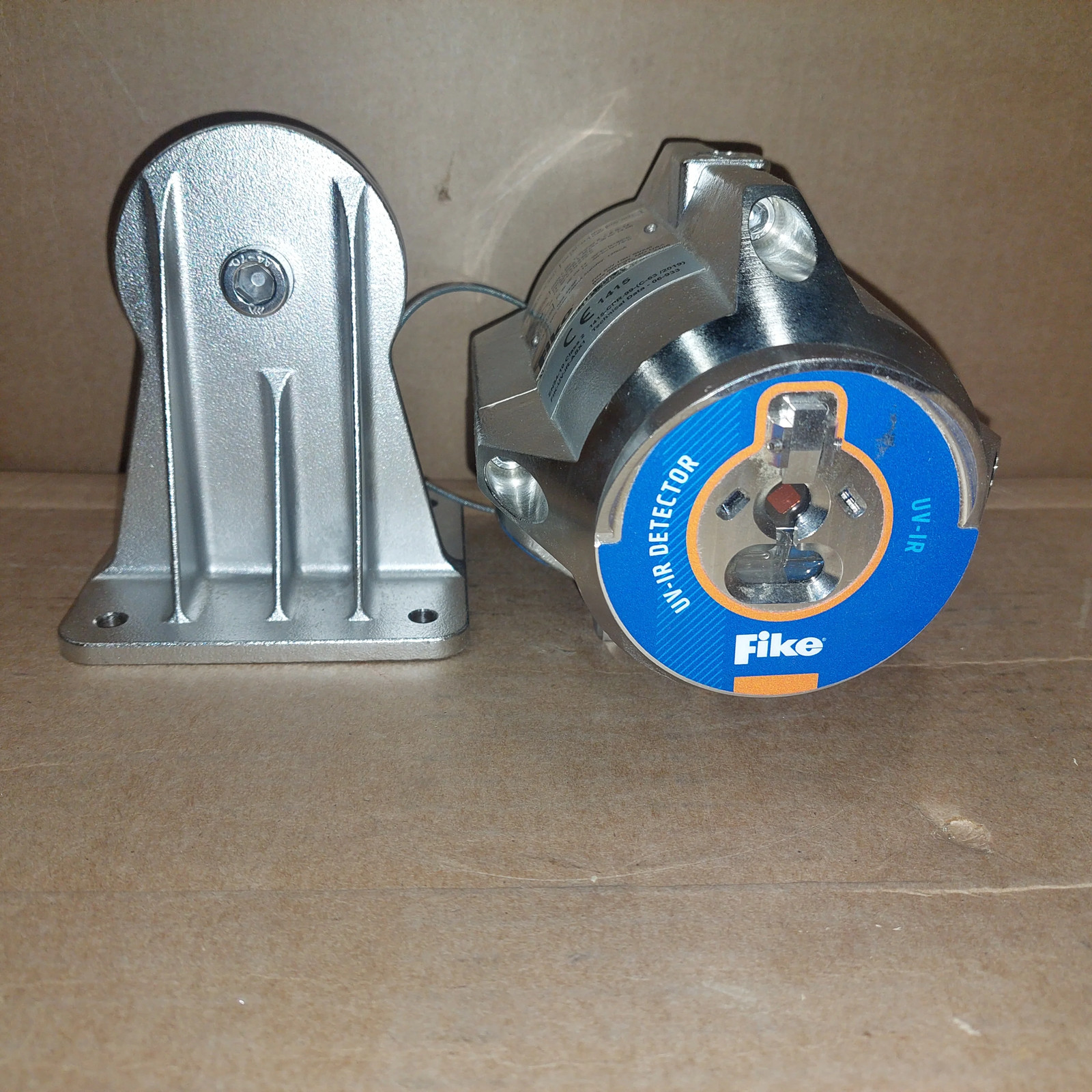 2021 Fike FIK-UV-IR-AS21 UV/IR Flame Detector New in Box | Fabricating ...