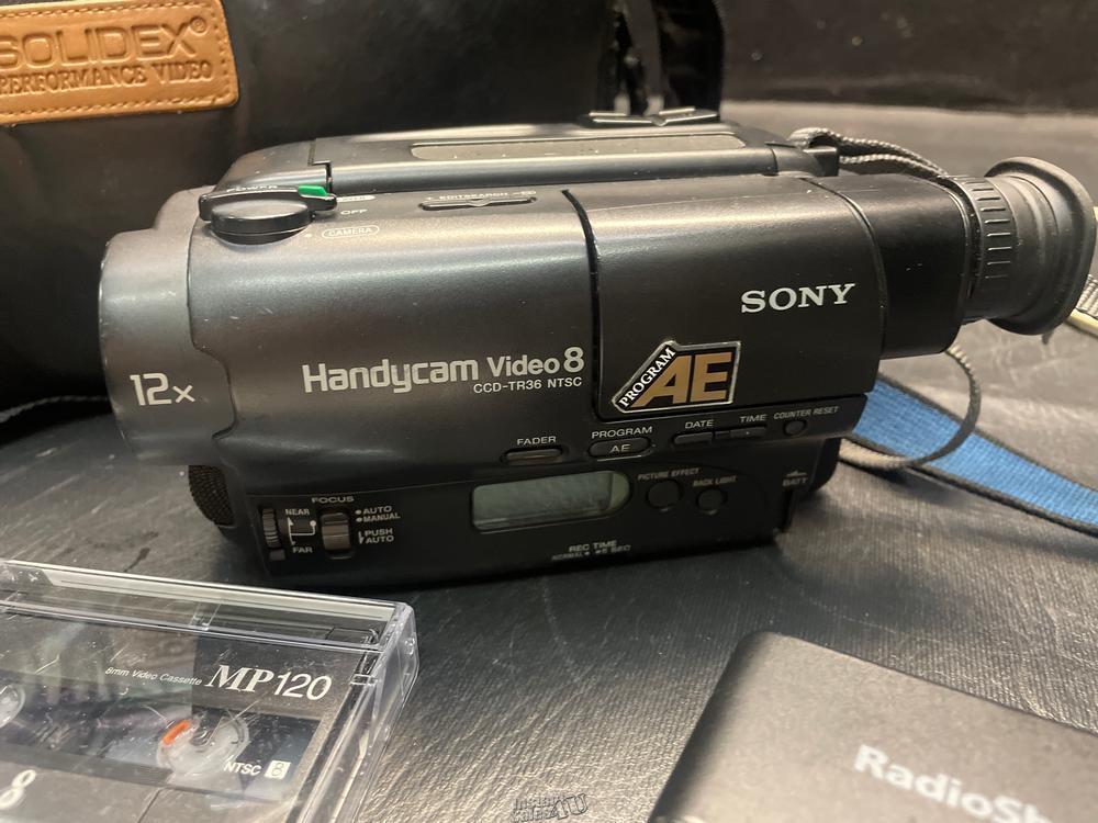 Sony CCD-TR93 Camcorder - Black with case manual remote battery | eBay