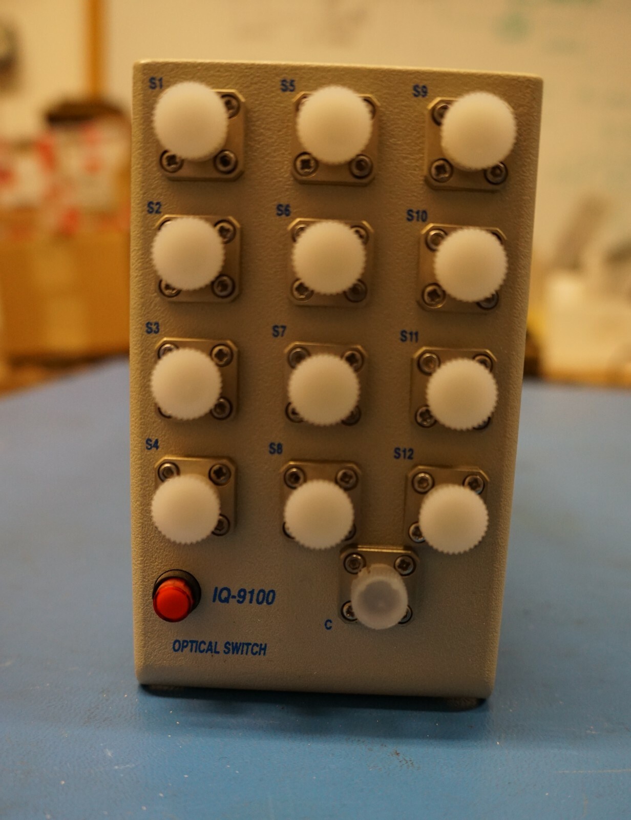 EXFO IQ-9100/9112 1x12 Optical Switch, 62/125um fiber, FC/PC connector ...