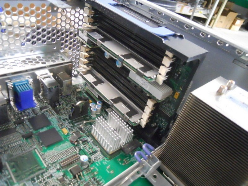 # HP ProLiant ML370-G5 4GB RAM 1x Xeon 2.66GHz Quad Core Intel 470064 ...