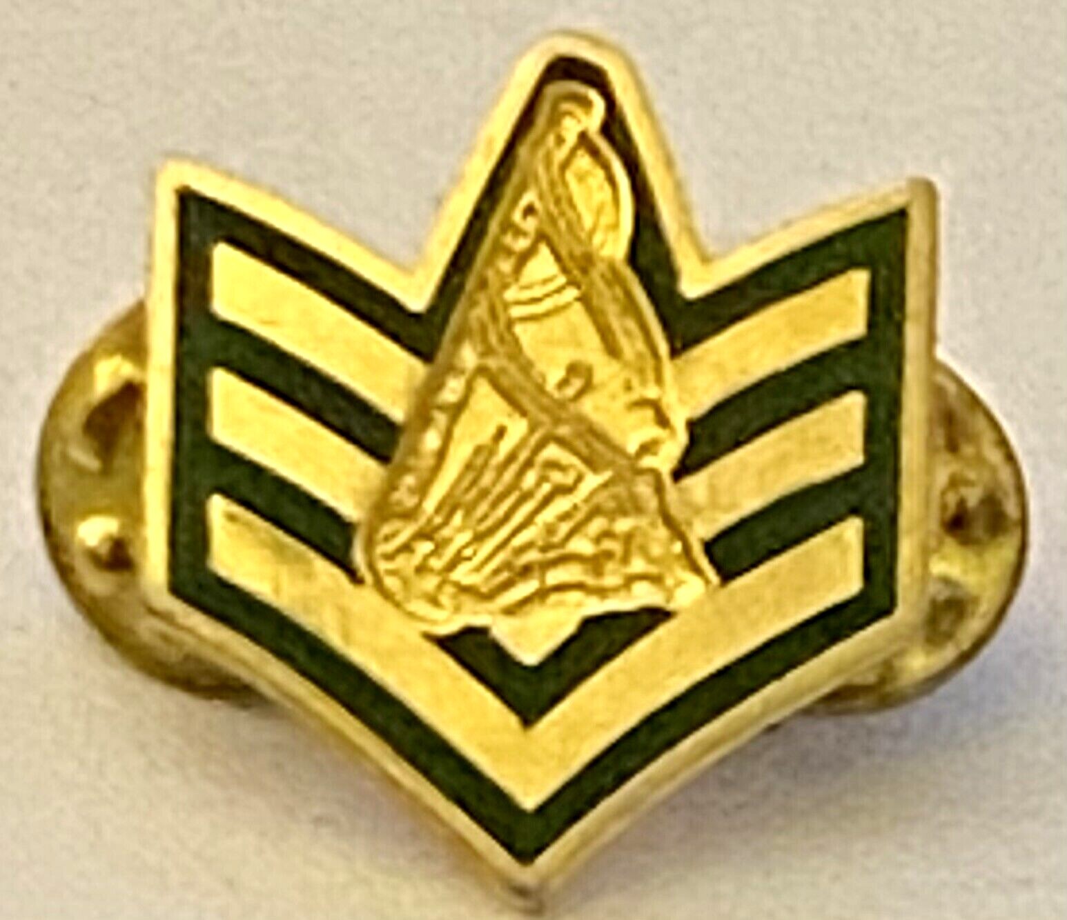 Canadian Armed Forces DEU Dress Rank Insignia / Chevron Collar Dog ...