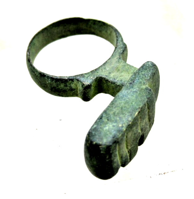 AN ANCIENT ROMAN BRONZE RING WITH KEY EUROPEAN FINDS | eBay UK