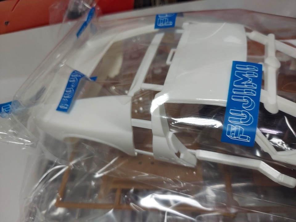 Fujimi 1/20 scale Lamborghini Miura Limited Edition Plastic Model Kit ...